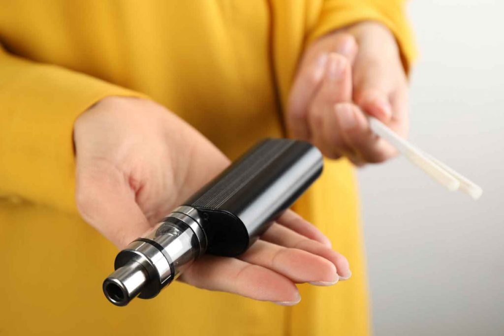 Vaping Or Smoking Which Is Better Expert Vaping